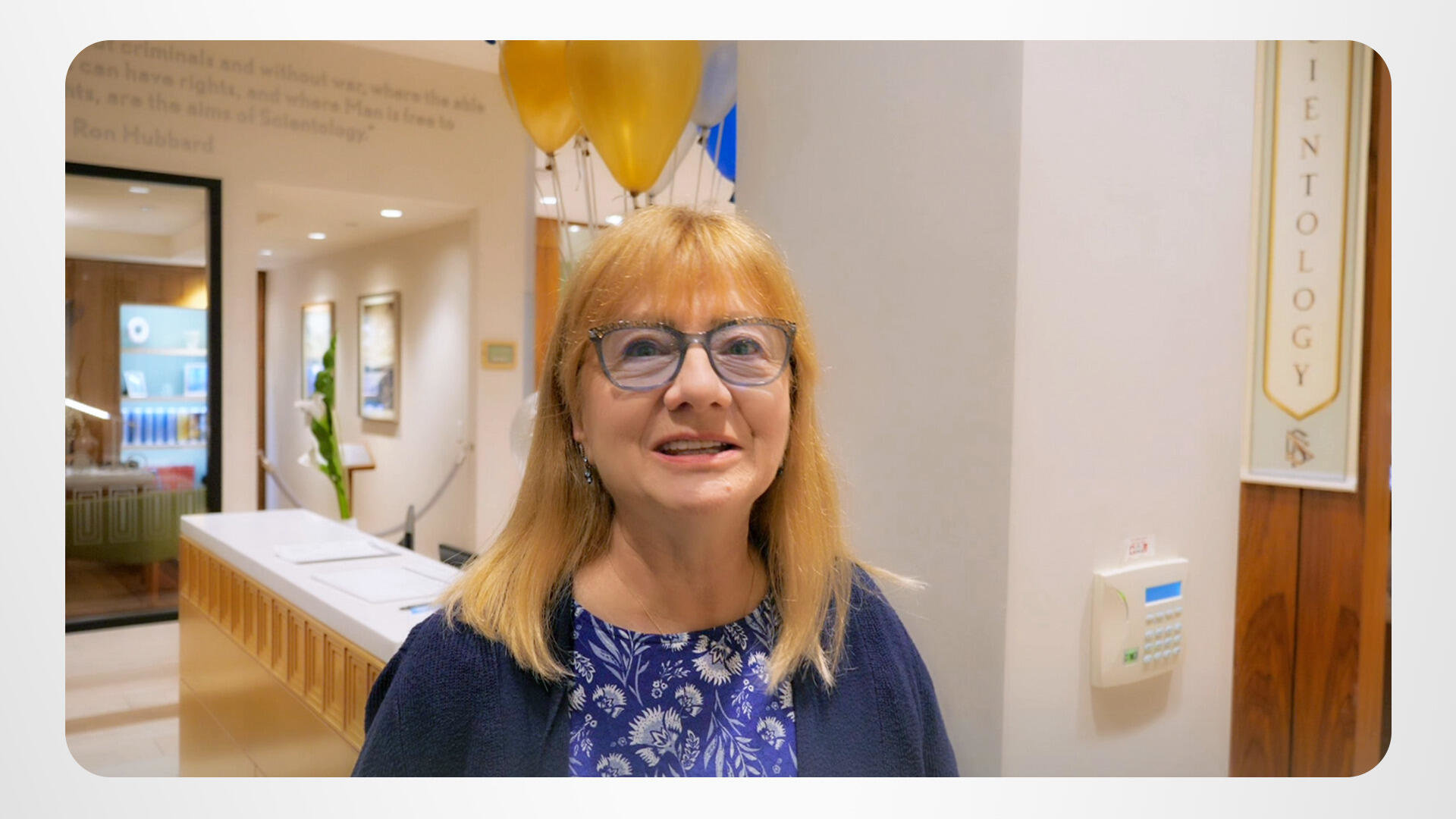 Mary, Mary, Bastante Extraordinaria @home