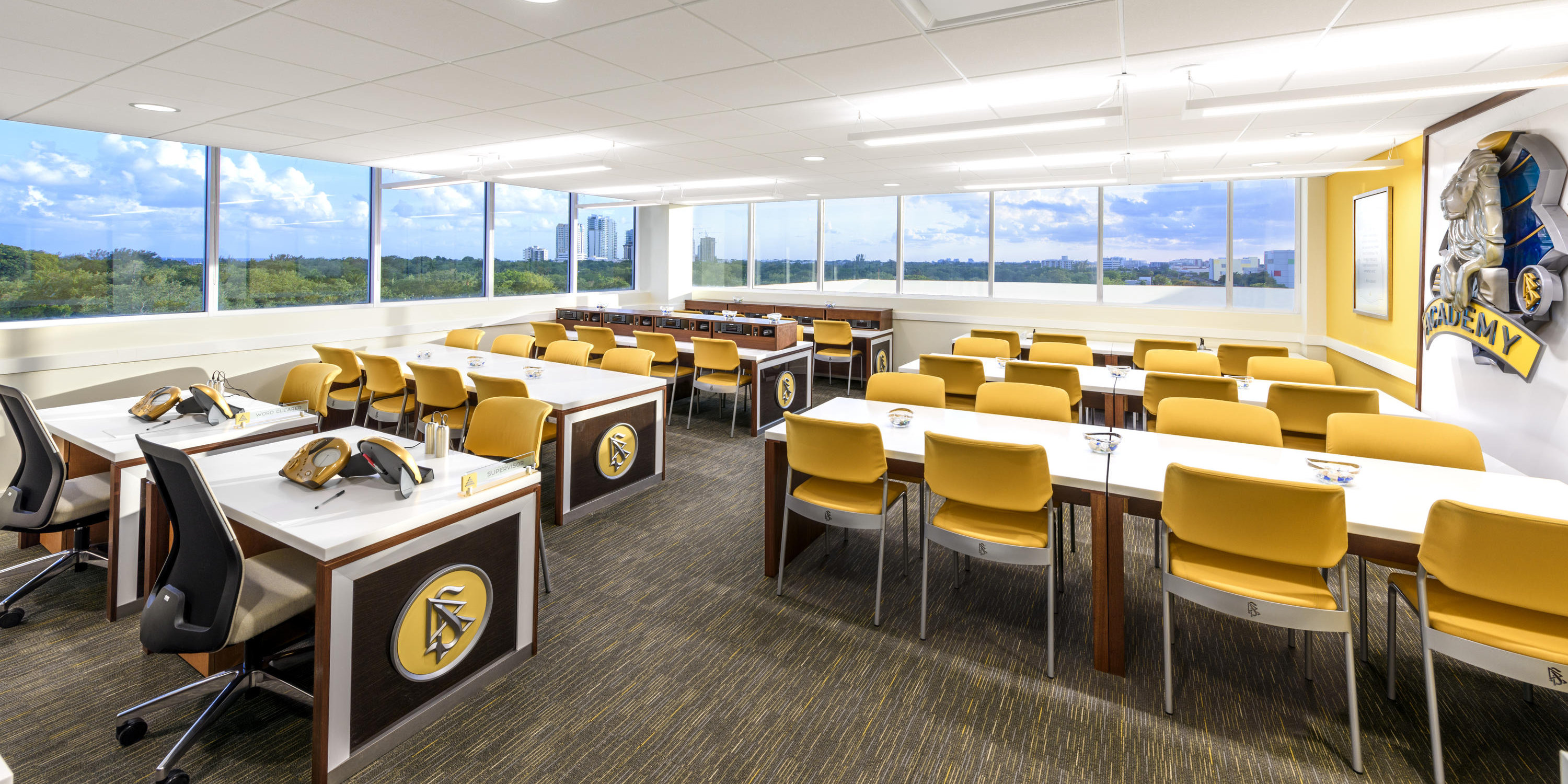 Ein magisches Willkommen begrüßt die neue Scientology Kirche Miami