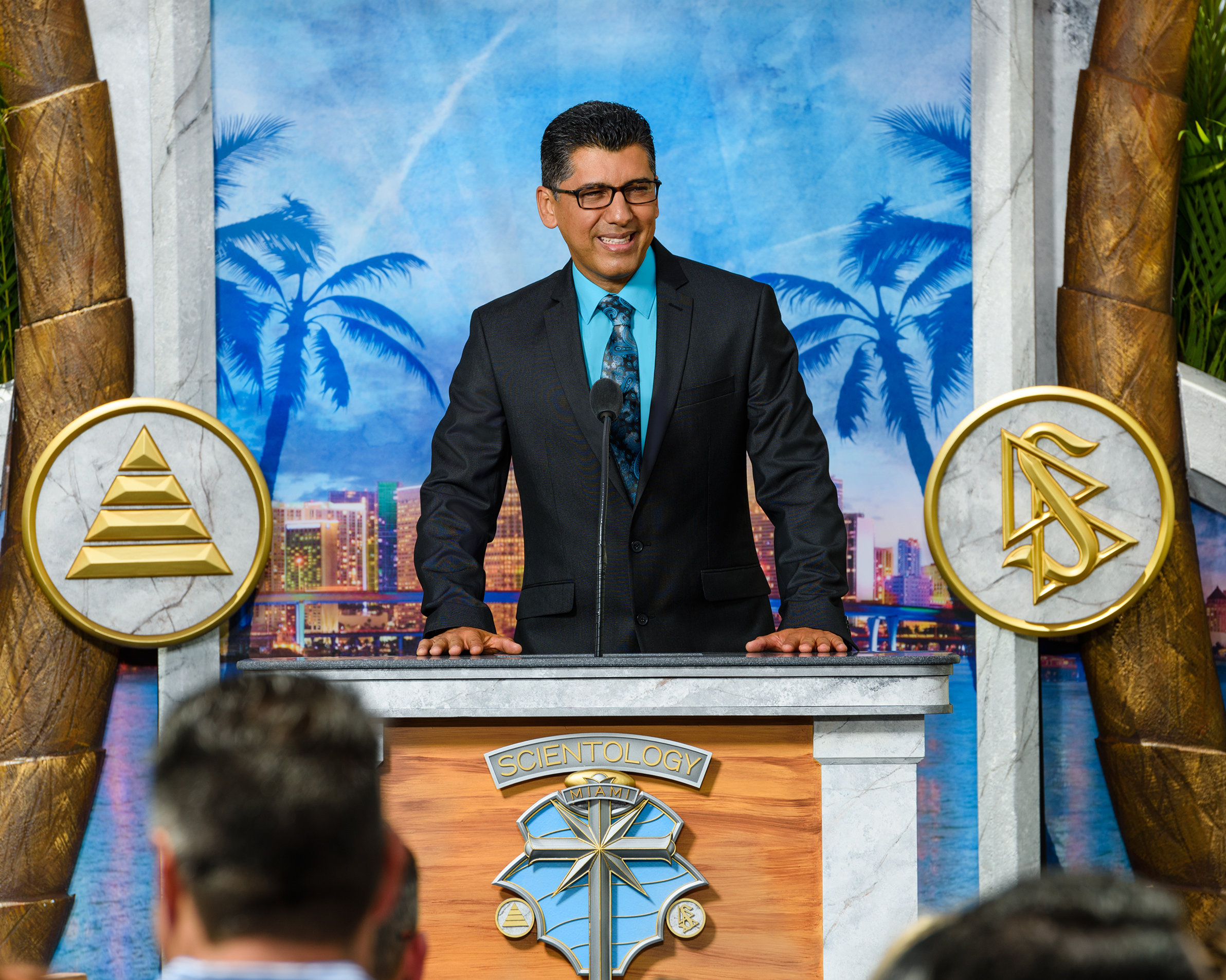 Miami accueille la nouvelle église de Scientology à bras ouverts