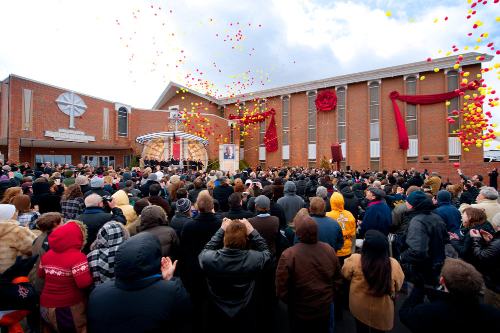 Scientology Church Opens Doors to a Tri-State Welcome