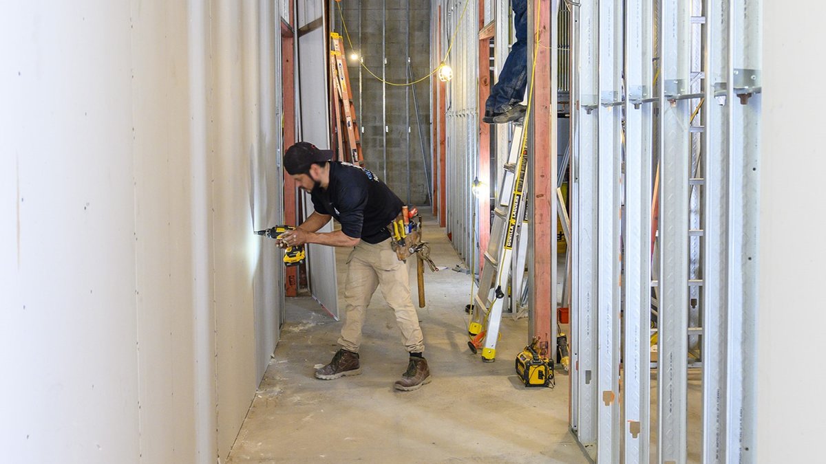 First-Floor Drywall Installation Begins at the Woolworth Building
