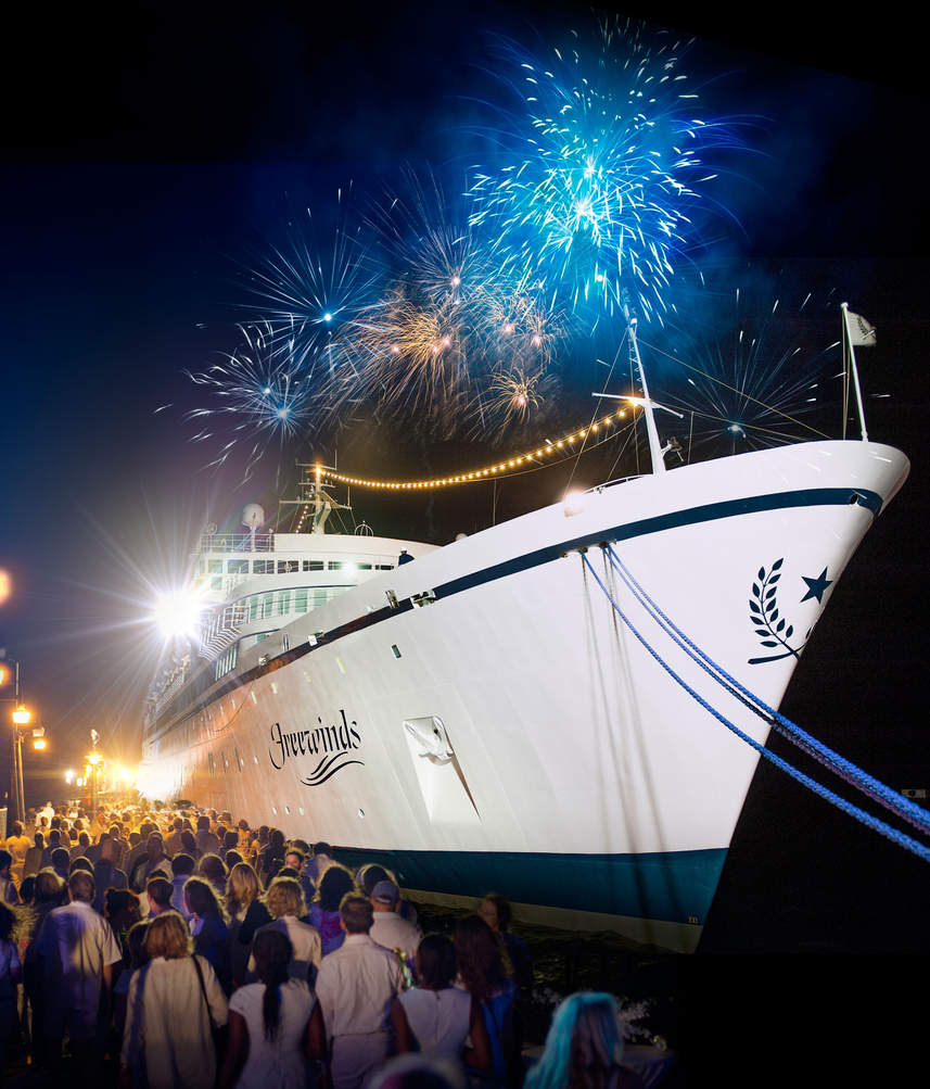 Die Freewinds, das Scientology Schiff, feiert 25 Jahre im Dienst der ...