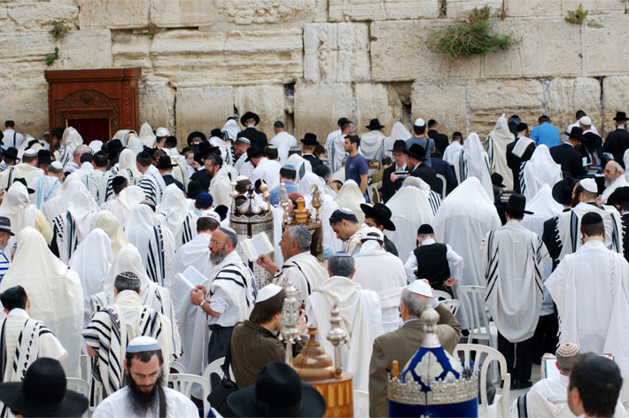 Israeli Families Once Again Celebrate Passover Together