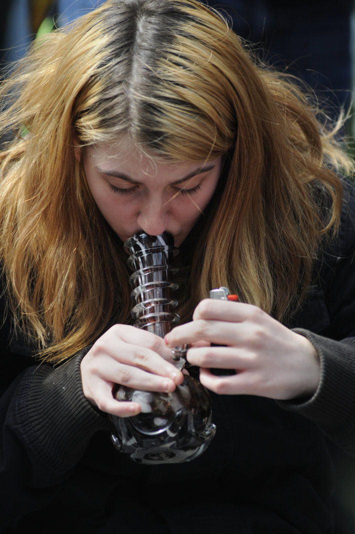 Marijuana: A Gateway to Dealers?