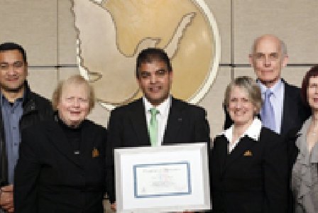 Church of Scientology Melbourne Honors Refugee Advocate